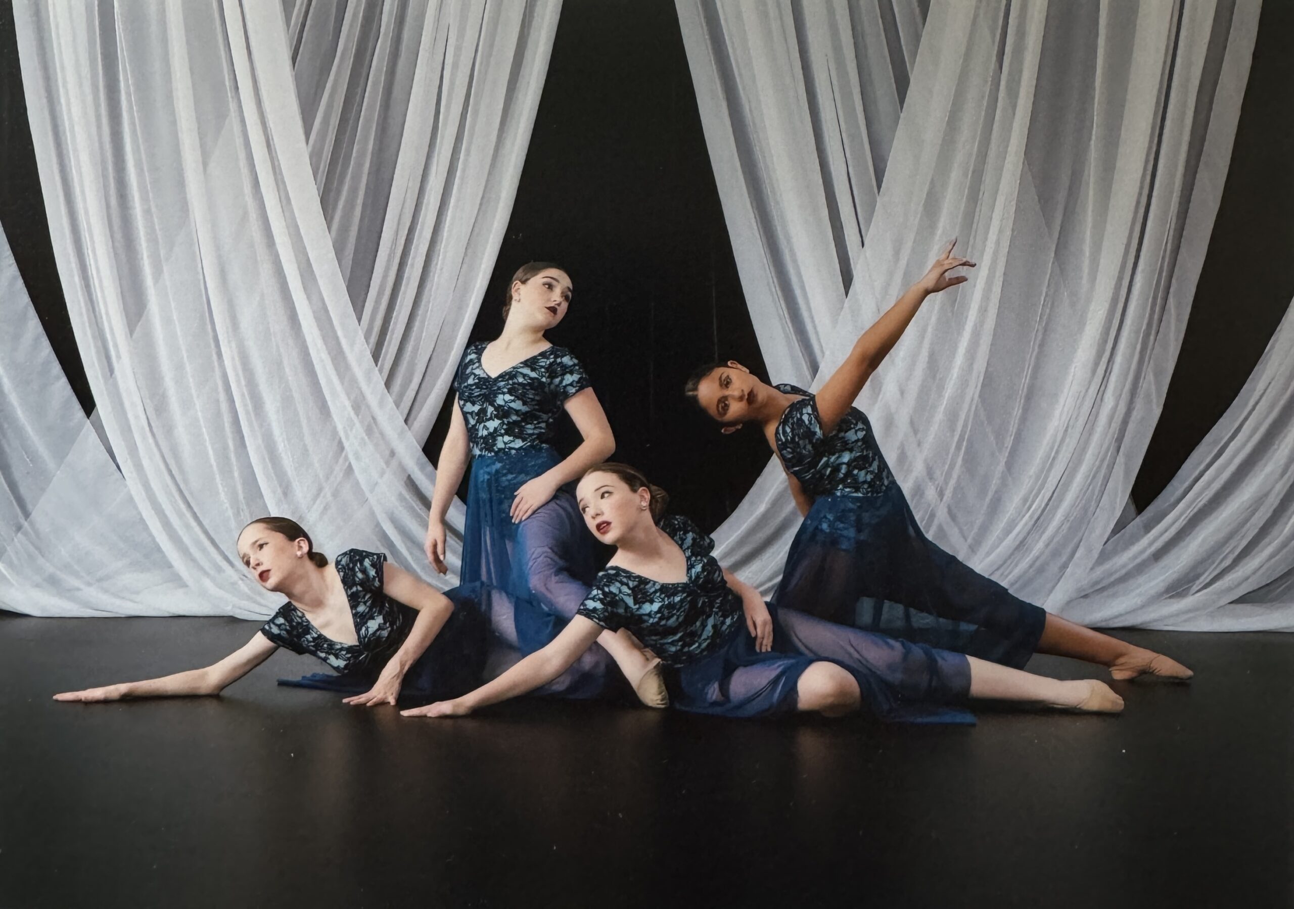 Lyrical – DanceR Studio